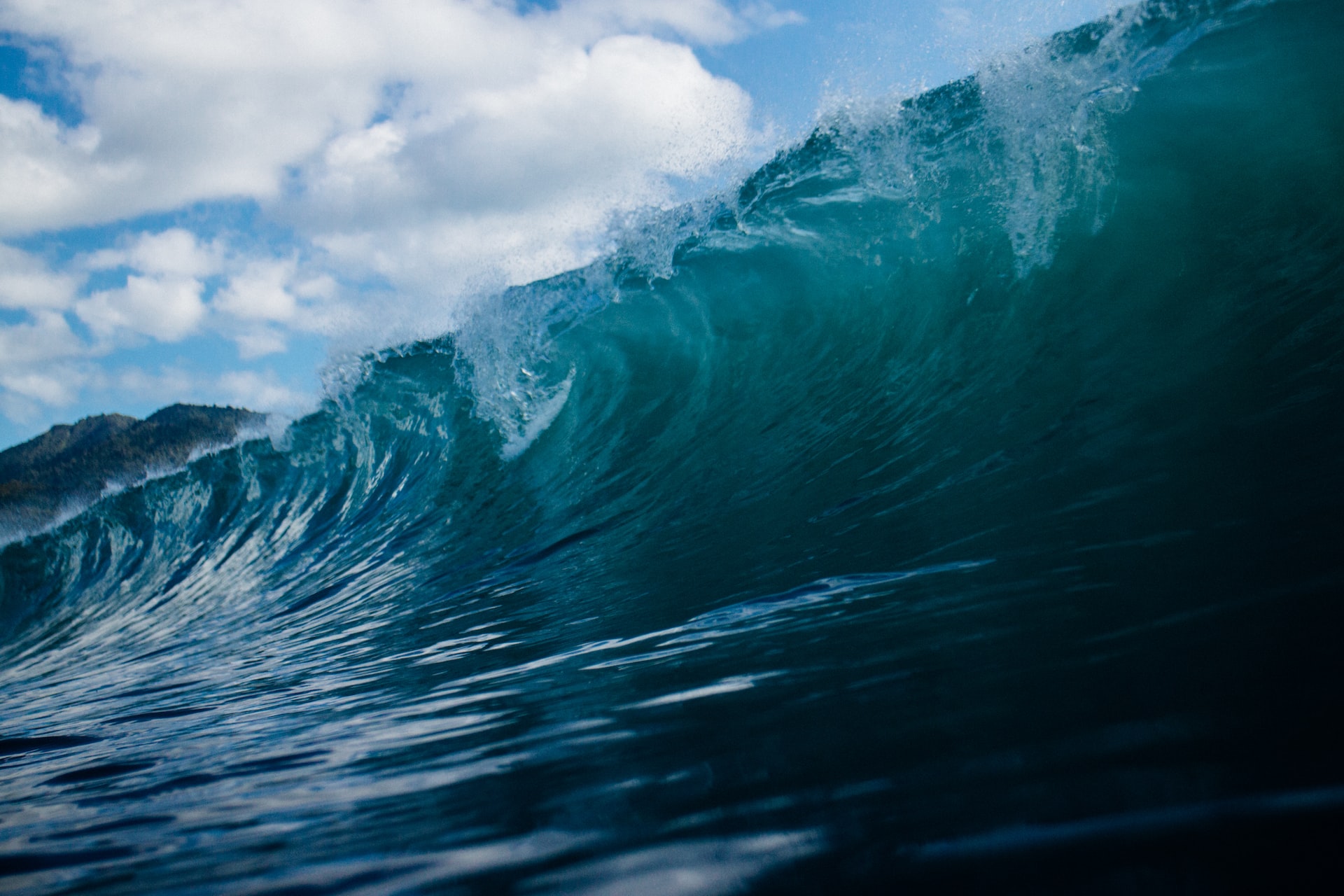 What is a close out wave? | Surf Tool Kit